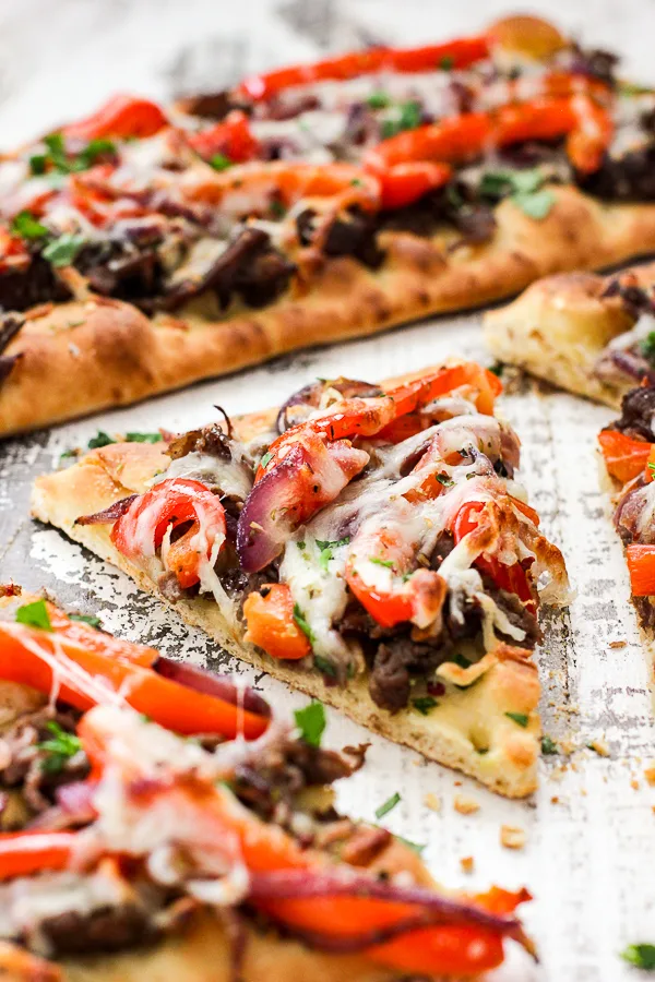 Philly Cheesesteak Flatbread Recipe - Lisa's Dinnertime Dish