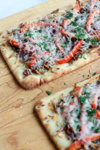 Philly Cheesesteak Flatbread Recipe - Lisa's Dinnertime Dish