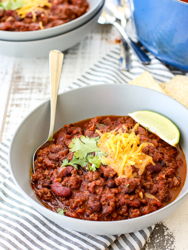 Easy Two Bean Beef Chili Story - Lisa's Dinnertime Dish